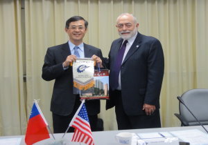 美國印第安那-普度大學偉恩堡校區校長Michael A. Wartell 來訪 - 國立臺北科技大學